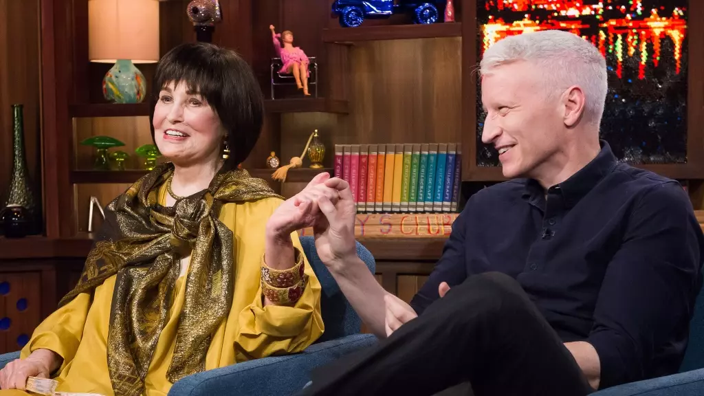 anderson-cooper-gloria-vanderbilt-وګورئ-څه پیښیږي-ژوند