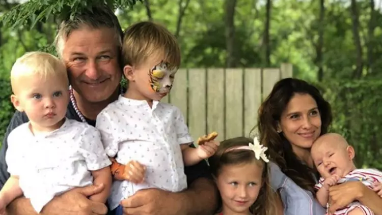 hilaria-baldwin-alec-baldwin-kids-carmen-verjaardagsfeestje