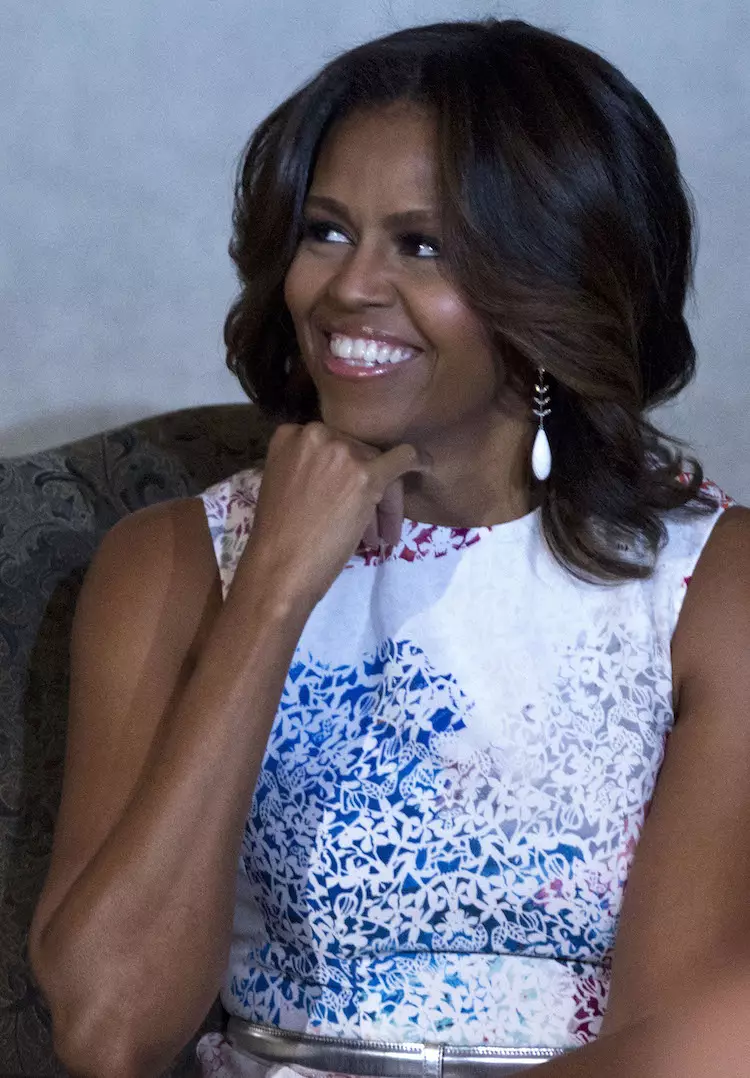 Michelle-obama-arms-evolution-mmega ahụ-1