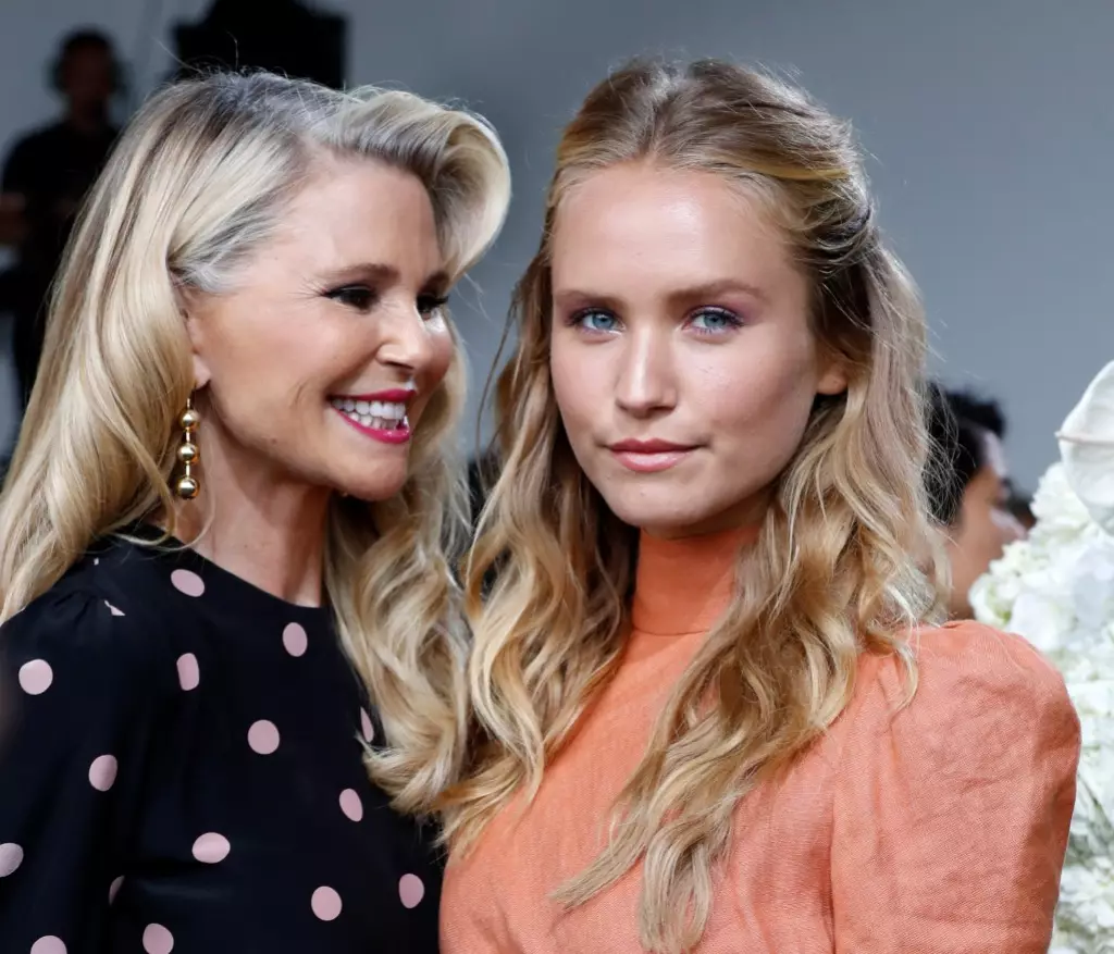 Christie Brinkley en dogter matroos Brinkley Cook