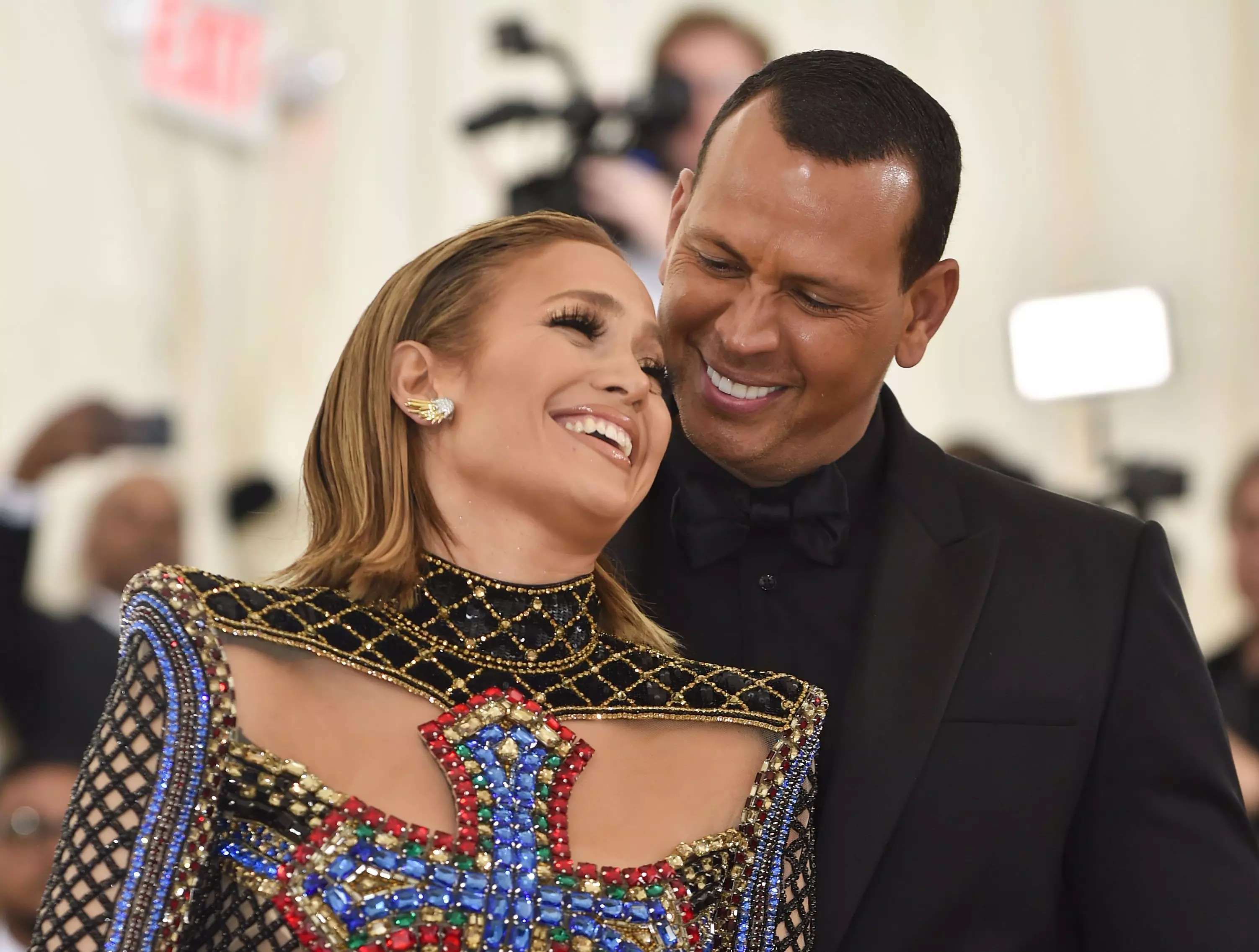 jennifer-lopez-alex-rodriguez-relationship-fun-facts4