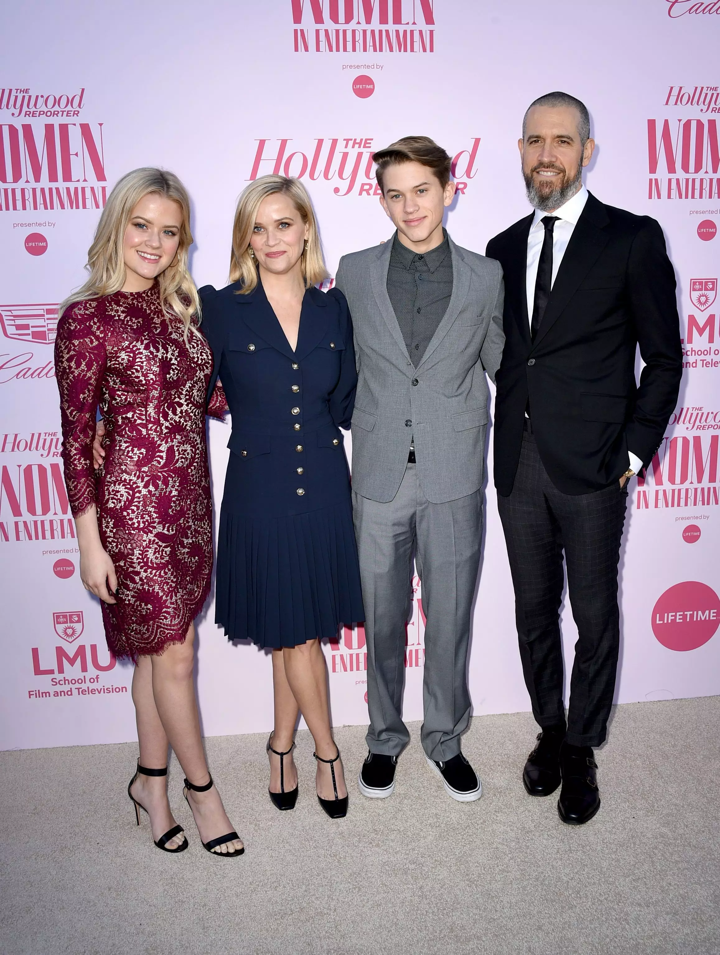 Reese-Witherspoon-deti-manzel-red-carpe