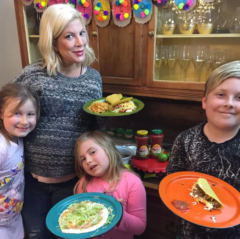 tori-spelling-familie