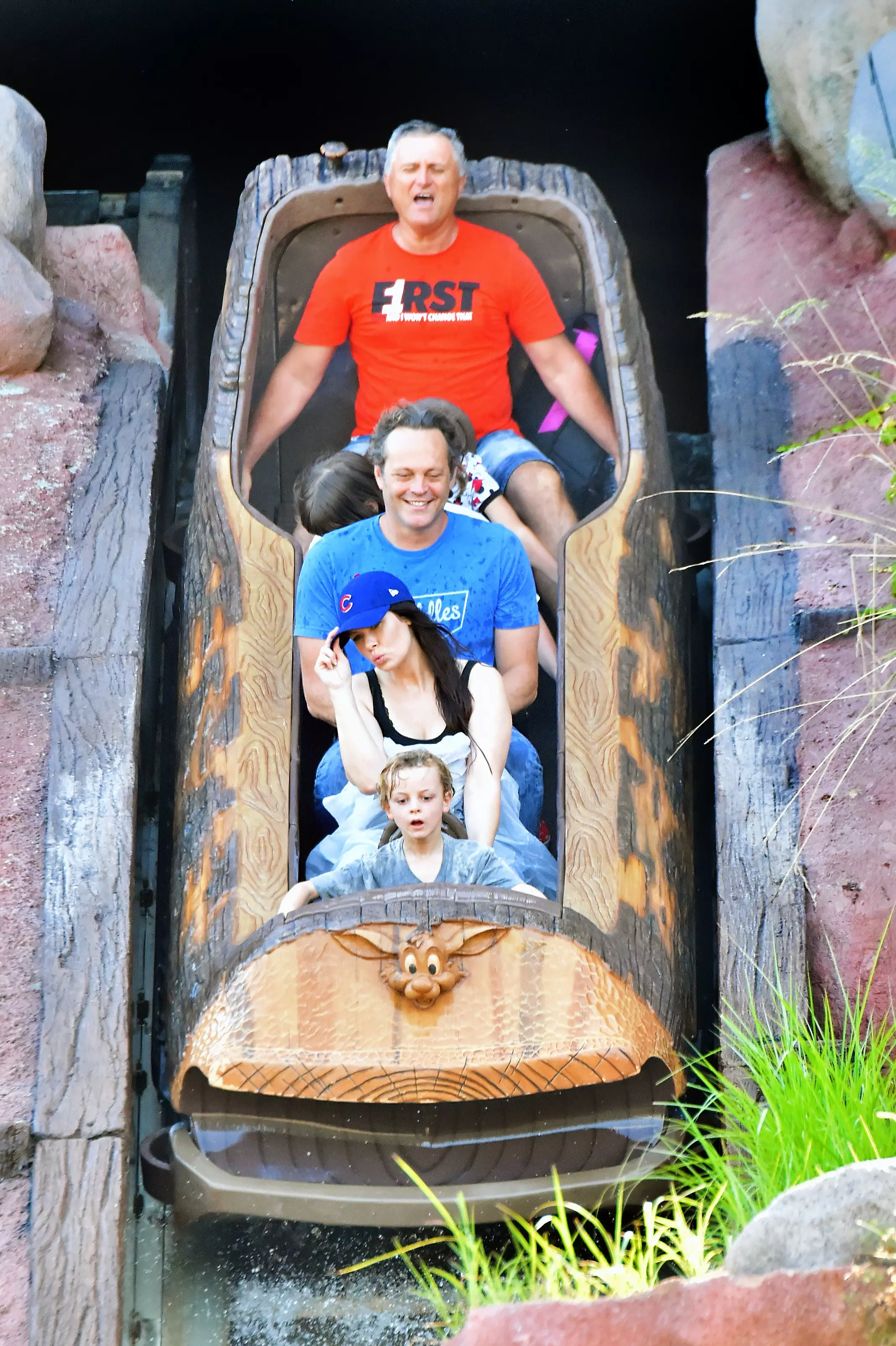 vince-vaughn-celebates-seun-vernons-verjaarsdagreis-na-disneyland