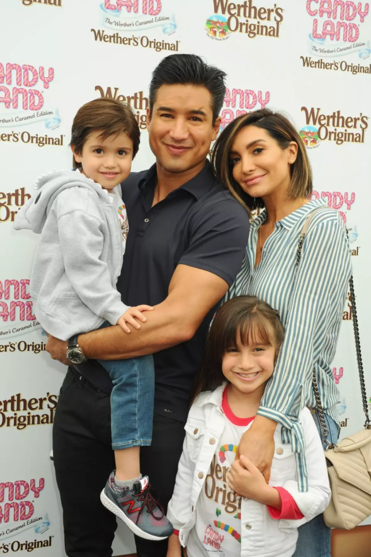 Getty images ng pamilya ni mario lopez